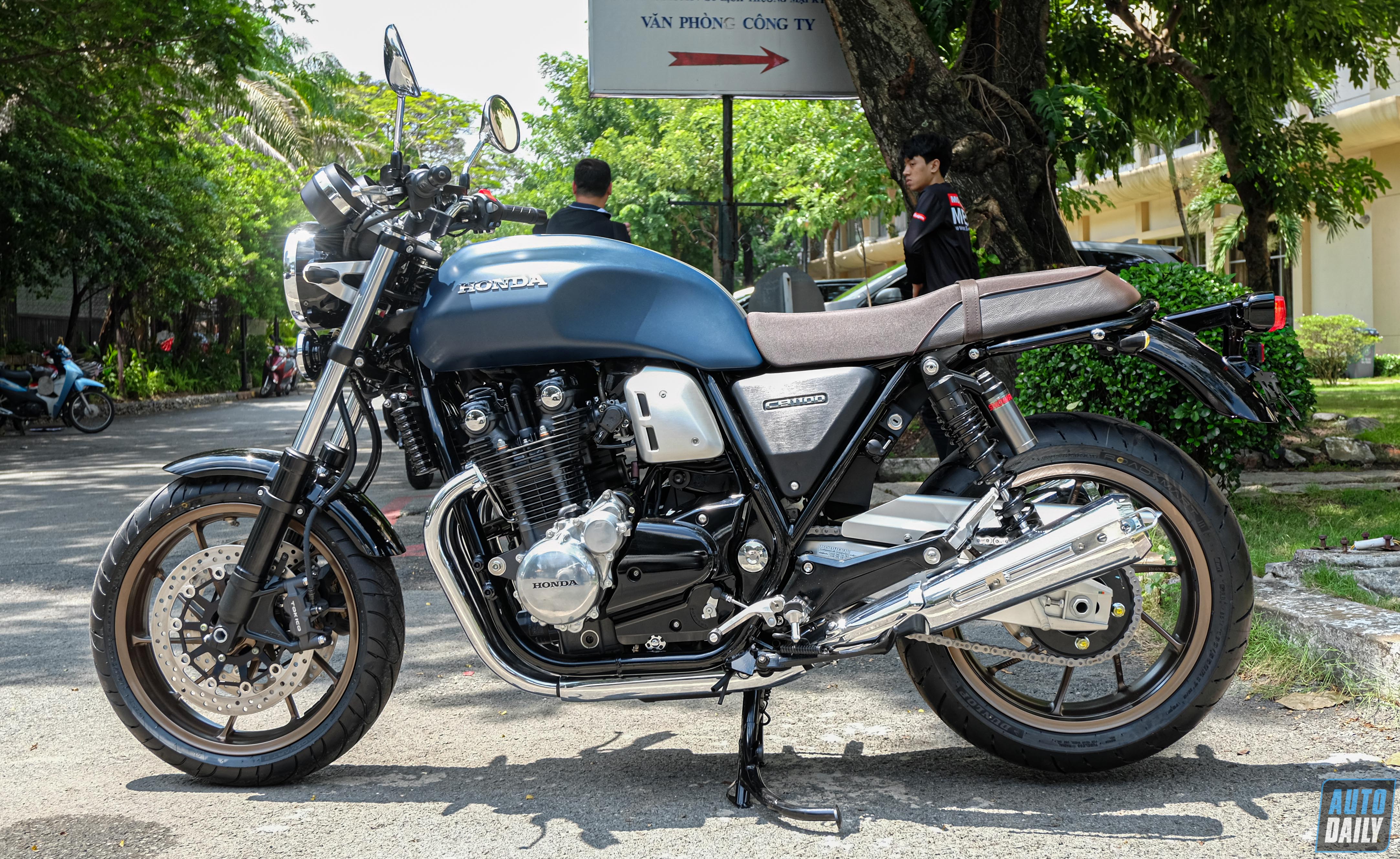 Cận cảnh hàng hiếm Honda CB1100RS Final Edition đầu tiên tại Việt Nam